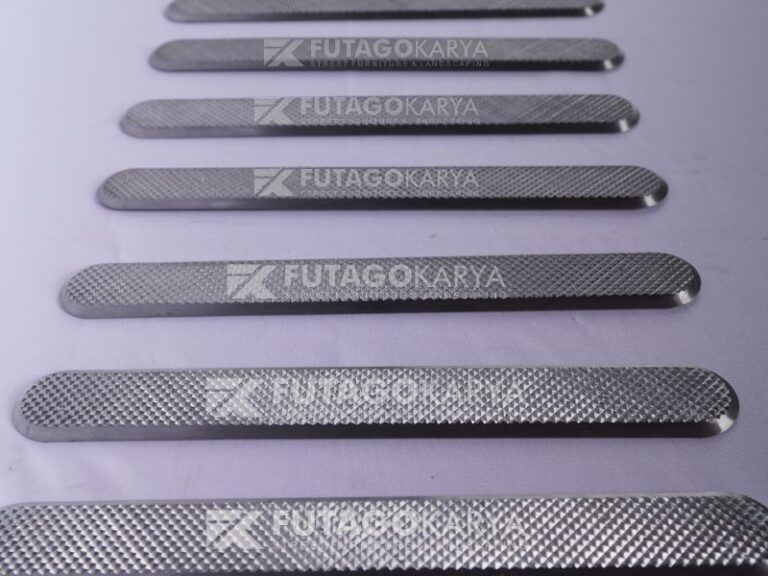 Guiding Block Trotoar untuk Penyandang Disabilitas - Futago Karya