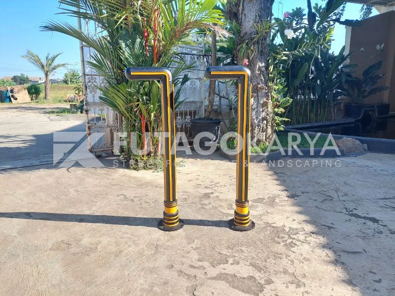 Bollard Jalan dari Besi Cor Kuat dan Estetis untuk - Futago Karya
